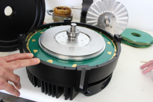 Infinitum Motor Skips the Wound Coils in Favor of Printed Circuit Board ...
